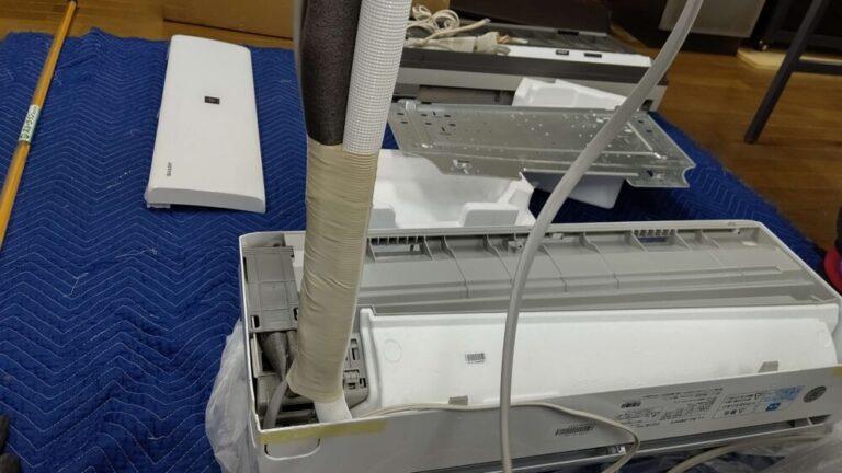 壁掛けルームエアコンの取付作業【室内機編】手順を紹介します。 | aircon norizouブログ