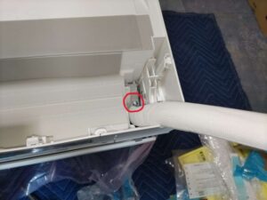 壁掛けルームエアコンの取付作業【室内機編】手順を紹介します。 | aircon norizouブログ