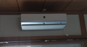 壁掛けルームエアコンの取付作業【室内機編】手順を紹介します。 | aircon norizouブログ